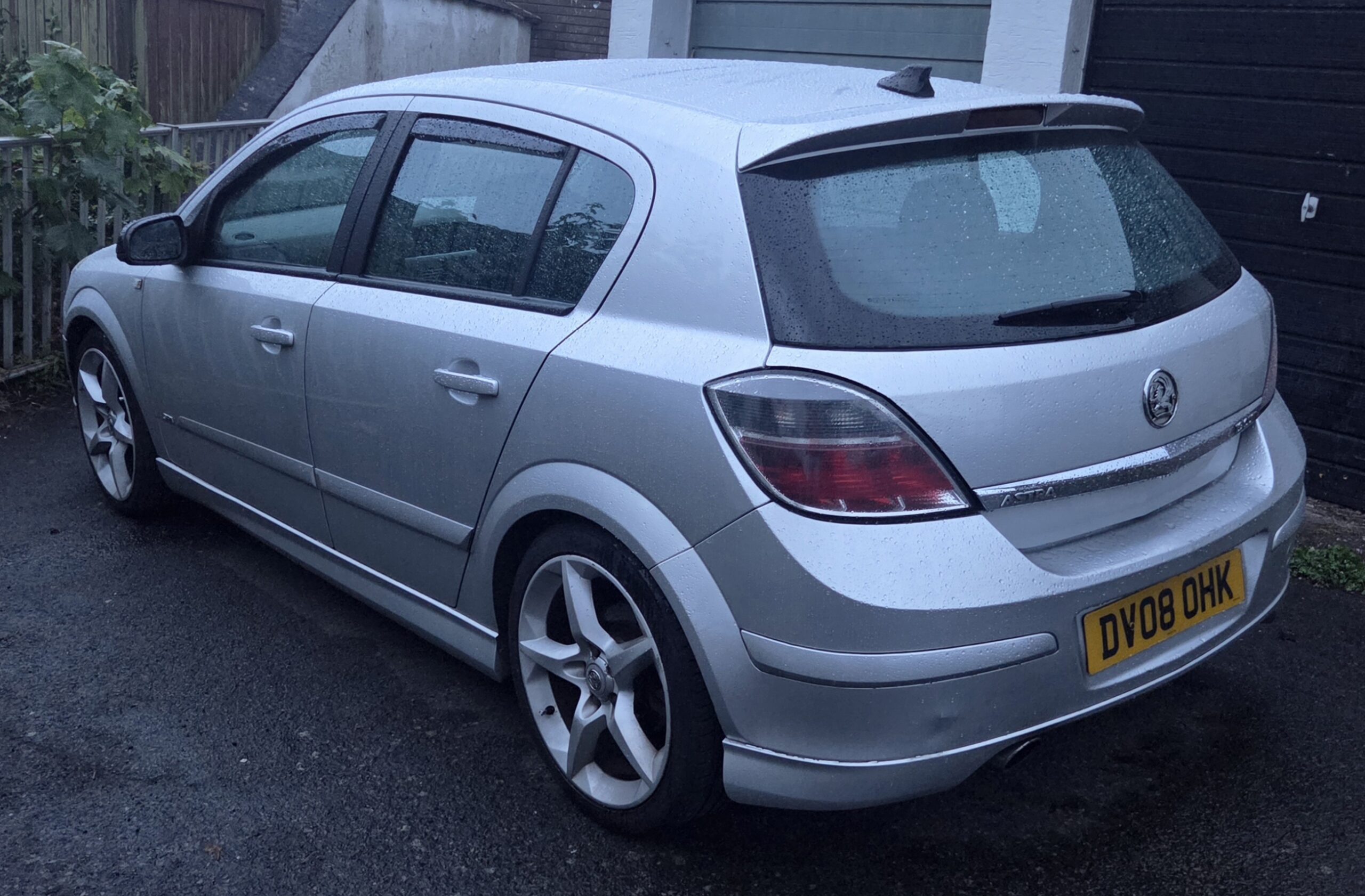 Vauxhall Astra 1.9 CDTI SRI - Post My Car